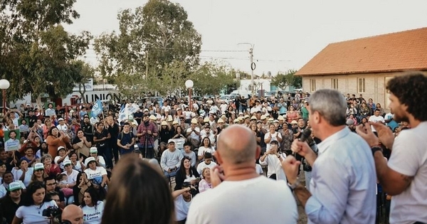 Uñac y Camus recorrieron la Unión Vecinal Larman e inauguraron una sala de salud