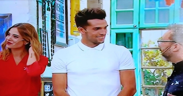 Emma Mas se animó a bailar y tocar junto a Ráfaga